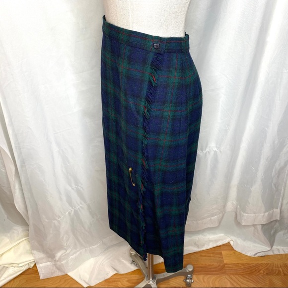 Pendleton | Skirts | Vintage 7s 80s Pendleton Plaid Wool Wrap Skirt ...